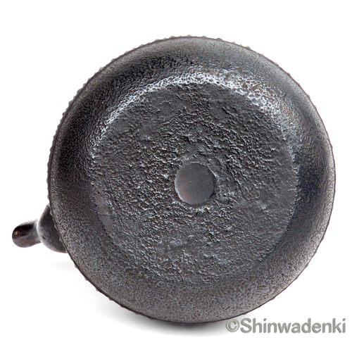 成龍堂鋳造所 齋峰作 南部鉄器 鉄瓶 丸南部アラレ1.8L 内面漆 成龍堂鋳造所 齋峰作 南部鉄器 鉄瓶 丸南部アラレ1.8L 内面漆