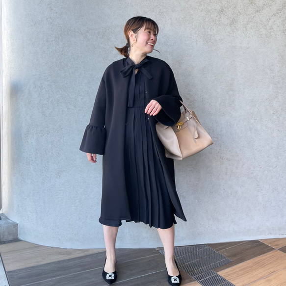 SALE 通年着用できるジョーゼット素材 ボウタイリボンプリーツフレアワンピース 黒【M】卒業式KMC-1 418087 ワンピース keep ...