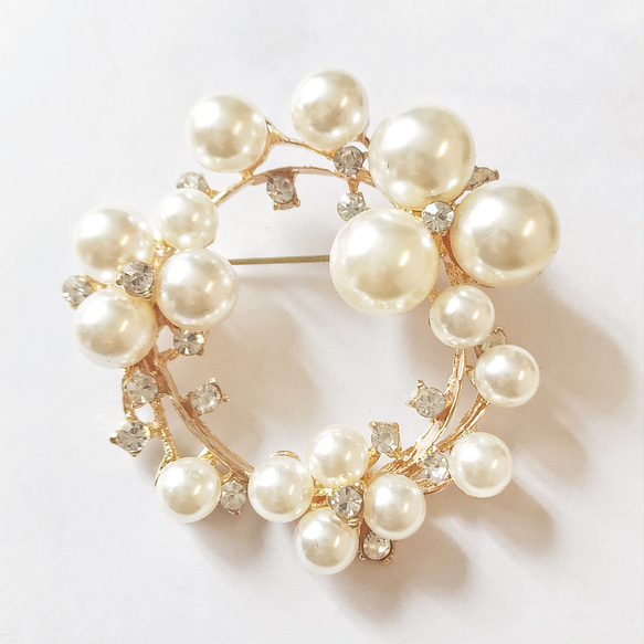 no1965/パールビジューブローチ ブローチ espoir 通販 10535371｜Creema(クリーマ)