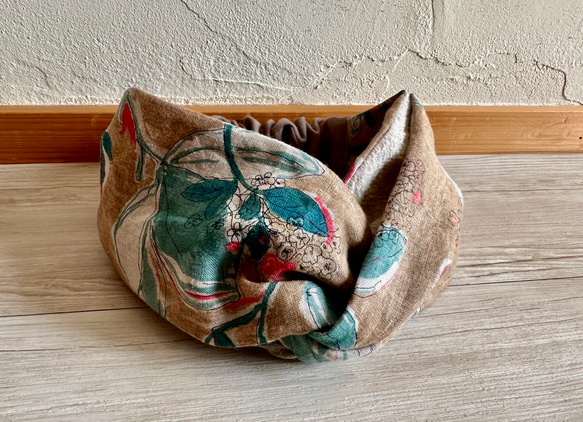 リネン（サンドベージュ） クロスヘアバンド ＊ ヘアバンド・ターバン kekko 通販 12044771｜Creema(クリーマ)