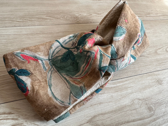 リネン（サンドベージュ） クロスヘアバンド ＊ ヘアバンド・ターバン kekko 通販 12044771｜Creema(クリーマ)