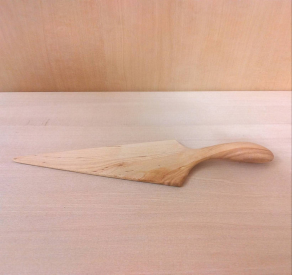 ケーキサーバー（サクラ）オイル仕上げ③ その他調理器具 あしがら丸太細工 通販｜Creema(クリーマ) 12052457