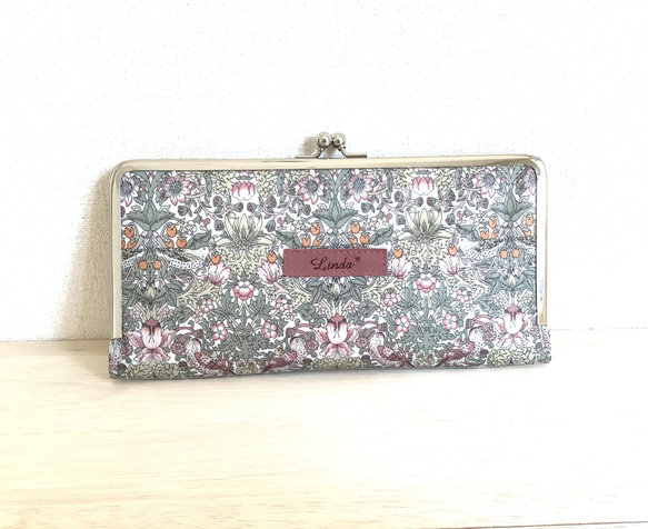 ストロベリー・シーフスプリングのがま口長財布 長財布 Linda*の家 通販 12052929｜Creema(クリーマ)