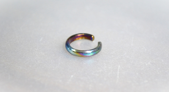 Titanium ear cuff・チタンイヤーカフ=ta・b= イヤーカフ ねこへい工房（コブ） 通販 12655748｜Creema(クリーマ)