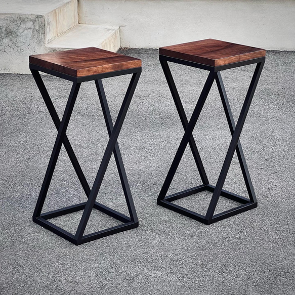 スツール アイアン家具 飾り棚 チェア 椅子（チェアー）・スツール 【 w i r e 】 ウィレ 通販 12666592｜Creema(クリーマ)