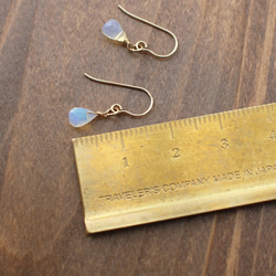 10月誕生石 プレシャスオパール＜ドロップ・ミニ＞のピアス（K14GF） ピアス（フック・チェーン） ESSENCE 通販 12669181 ...