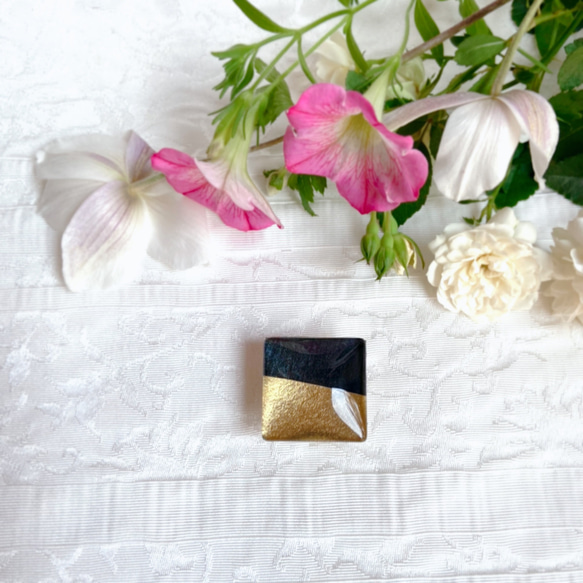 帯留め【烏羽玉・しかく】 帯締め 和装 着物 帯留め 春原こま 通販 12862661｜Creema(クリーマ)