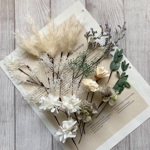 ヘッドドレス 髪飾り ヘッドパーツ 〜ホワイト&グリーン〜 ウエディング/結婚式/成人式/卒業式 ドライフラワー ヘッドドレス（ウェディング ...