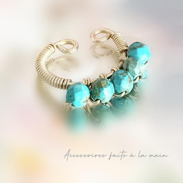 エッグシェイプ イヤーカフ ターコイズ 片耳用 12月の誕生石 イヤーカフ pied nu 通販 13176246｜Creema(クリーマ)