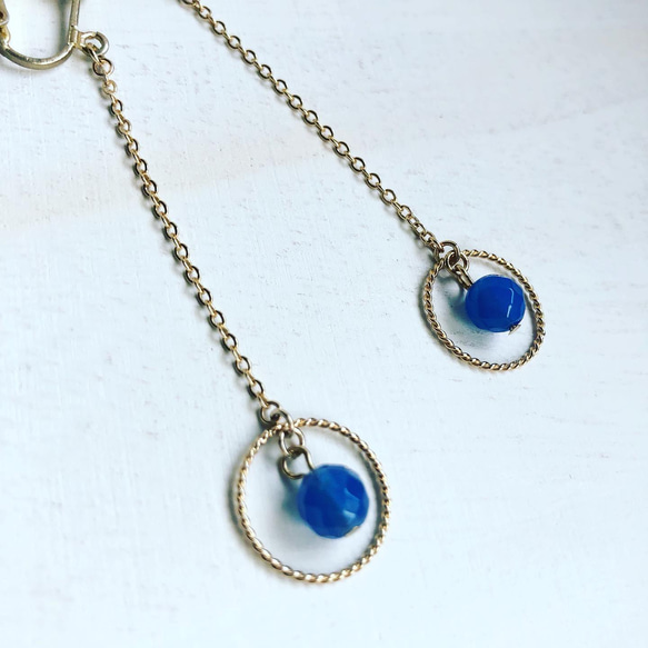 ブルーアゲートのロングイヤリング(天然石) イヤリング・ノンホールピアス pikkey 通販 13220136｜Creema(クリーマ)