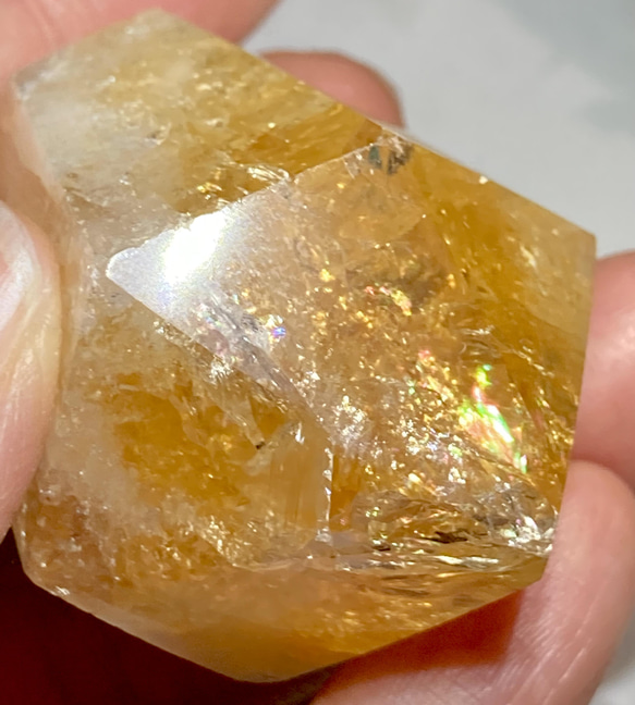 【恋愛・虹入り】万華鏡 シトリンクォーツ 磨き ポイント レインボー 天然石 東洋占星術師の娘˚ ₊⁎ 通販 13220146｜Creema ...