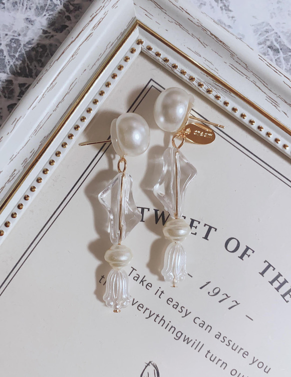 パールカボションピアス イヤリング・ノンホールピアス cream 通販 13230335｜Creema(クリーマ)