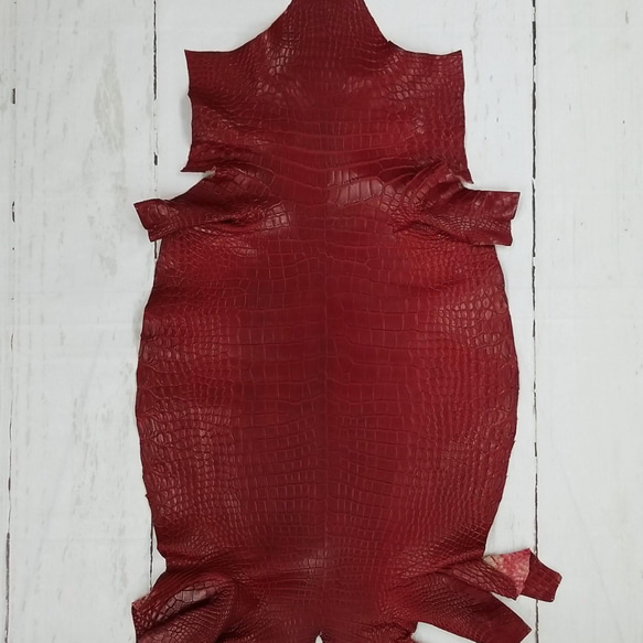 ワ二革 クロコ アンティークマット コッパーレッド No.C003080 その他素材 エキゾチックレザー 通販｜Creema(クリーマ ...