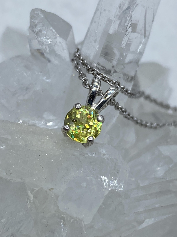 スフェーンのシンプルネックレス～0.55ct（イエロー系） ネックレス・ペンダント らん 通販 13242534｜Creema(クリーマ)