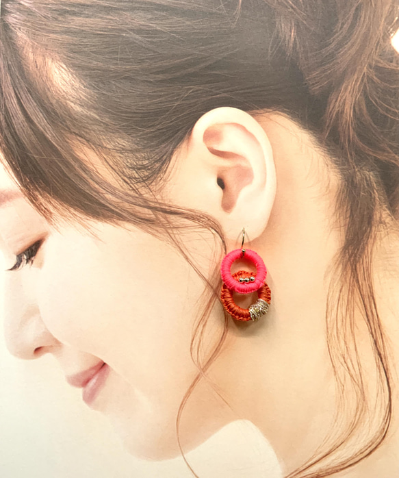 グルグル&ビーズピアス pink&red ピアス（フック・チェーン） Buddy 通販 13263321｜Creema(クリーマ)