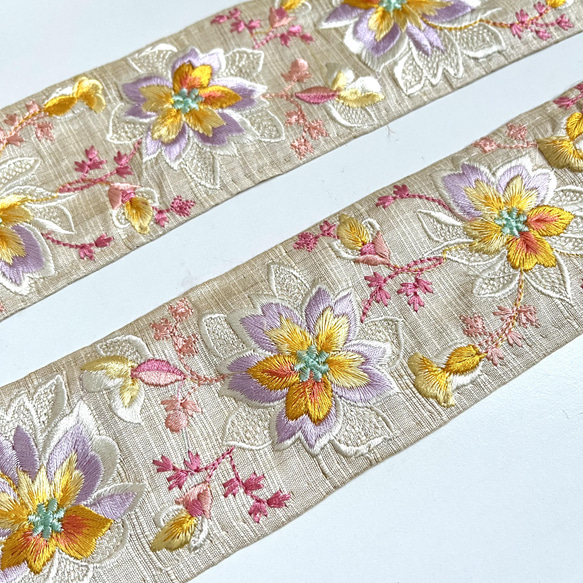 【50cm】インド刺繍リボン アイボリーxイエローxパープル シルク SS336 リボン・テープ CRAFT D’AVION 通販 ...