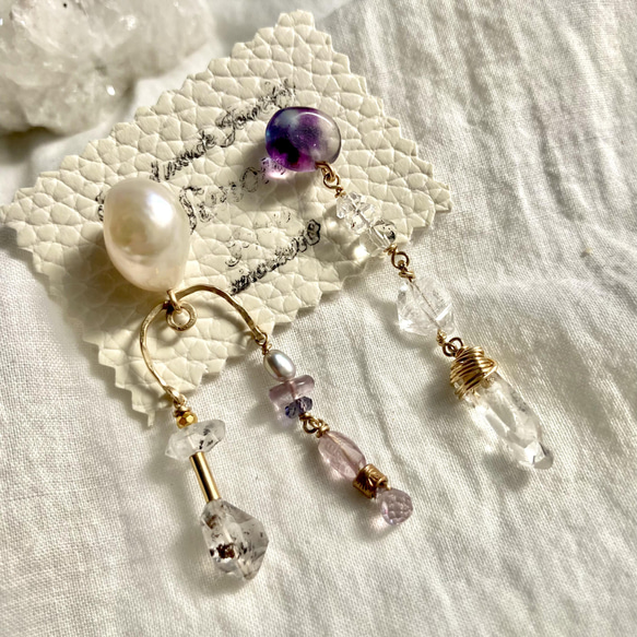 Essential Drops アシンメトリー K14gfピアス 1点もの ピアス（フック・チェーン） 5月30日までご注文いただけます ...