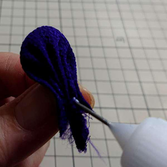 ニードルボトル 2個 つまみ細工 ボンドを入れてつかえる！ その他素材 みゅり 通販 13276163｜Creema(クリーマ)