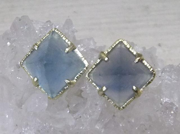 ブルーフローライト＊925/K14gp 14kgf pierce ピアス（スタッド・一粒） Roro 通販｜Creema(クリーマ) 13295549