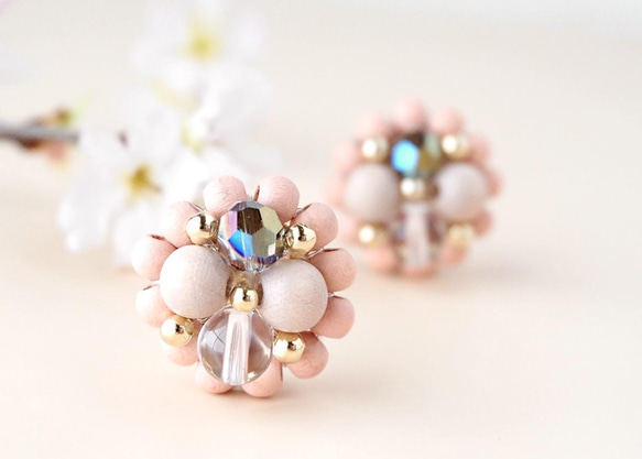 キノヌクモリピアス/桜ピンク/受注生産 ピアス（スタッド・一粒） ヒ マ リ 通販 13313343｜Creema(クリーマ)