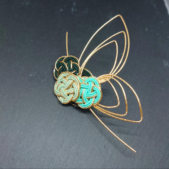 翅 【碧に染まる】 ブローチ ブローチ 水引装飾Twilight 通販 13314082｜Creema(クリーマ)