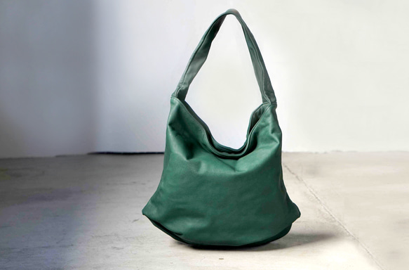 吸い付くようなタッチ感⁂軽く柔らかい袋タイプ・LUA(LA001)＃green⁂ トートバッグ totokoko 通販 13314653｜Creema(クリーマ)