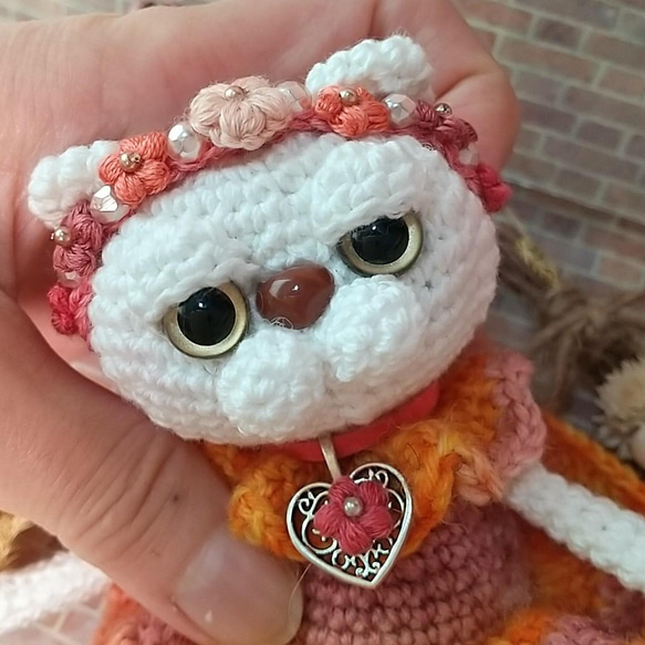 kay#3☆あみぐるみ☆花カチュームの白猫-マンチカンな猫Meru-オレンジドレス あみぐるみ *Kay* 通販 13345145 ...