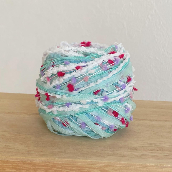 引き揃え毛糸玉*ミントmix×ピンクパープルミニボンボン 毛糸 Decora 通販 13374655｜Creema(クリーマ)