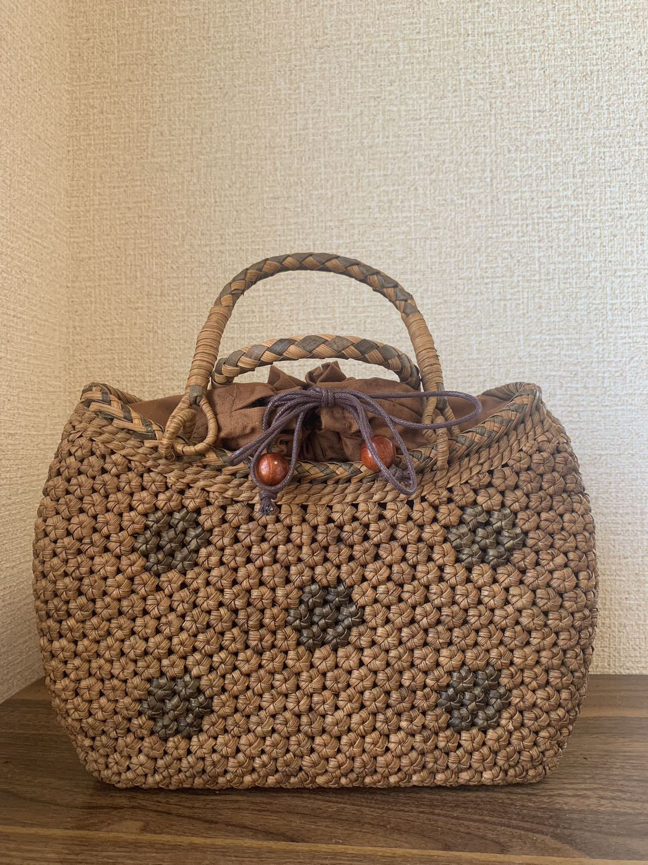 内布付き、小粒花編み 山葡萄 山葡萄籠バッグ きつ 内布付き、小粒花編み 山葡萄 山葡萄籠バッグ きつ