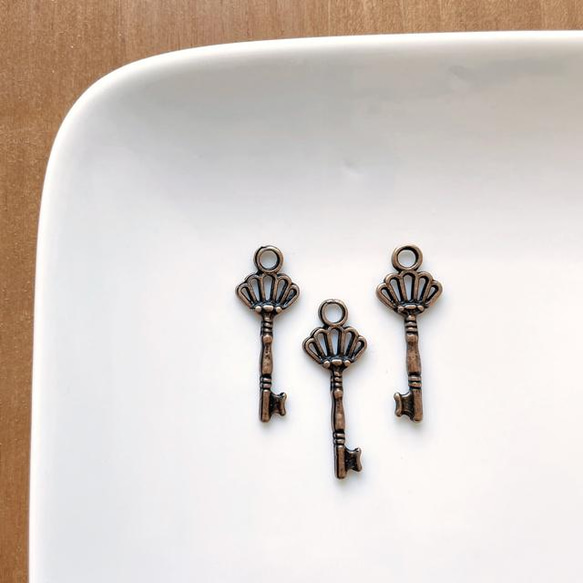 チャーム/ミニ鍵/no,CE-1003（4個set） チャーム citron 通販 13395378｜Creema(クリーマ)