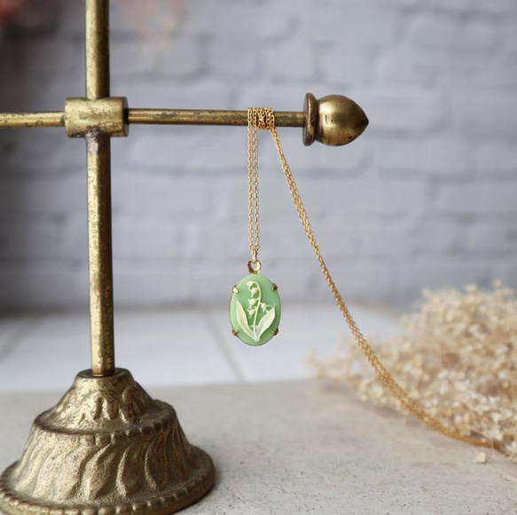 ヴィンテージ！すずらんのカメオネックレス(イエローグリーン) 金アレ対応 ネックレス・ペンダント mignons 通販 13413019 ...