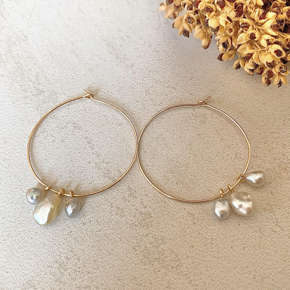 3つのラブリーなケシパールがゆらゆら♡3cmフープ14kgfピアス【GFE-014】 ピアス（フープ） LUNA PEARL BALI 通販 ...
