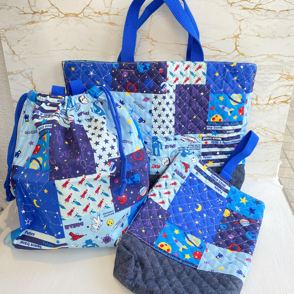 294．入園入学準備 レッスンバッグ/上靴入れ/体操服袋 3点セット ロケット柄 レッスンバッグ 夢衣 通販 13431197｜Creema ...