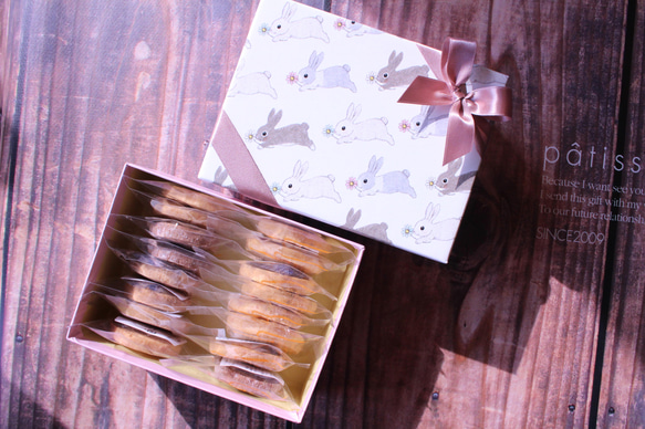 ☆ホワイトデーに☆数量限定☆うさんぽクッキーBOX☆クッキー16枚入り クッキー パティスリーアッシュ 通販 13434563｜Creema ...