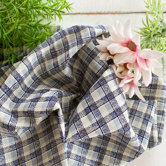 チェック柄＊大きめカットクロス【50㎝×76㎝】《チェック柄》《ブルー系》《おしゃれ》《シンプル》 生地 franmie 通販｜Creema ...