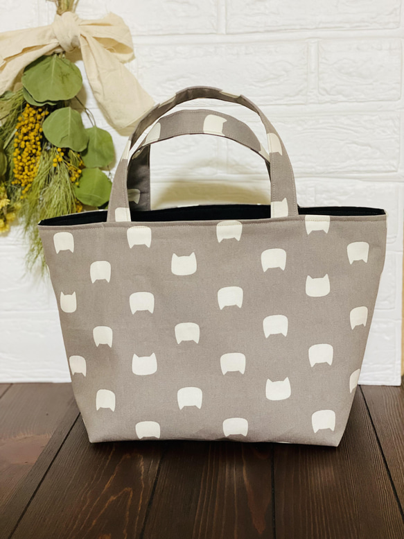 ねこシルエット柄☆トートバッグ♪ トートバッグ SORRISO 通販｜Creema(クリーマ)