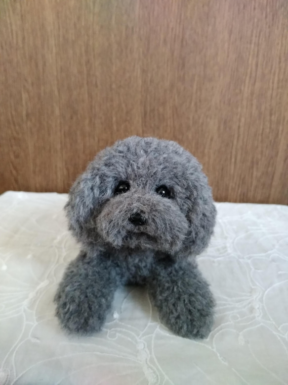 羊毛フェルト トイプードル グレー 羊毛フェルト masapan 通販 13502376｜Creema(クリーマ)