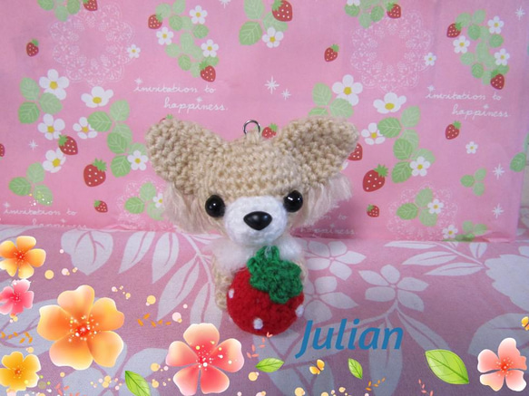 チワワ(ロングコート クリーム)&いちご ☆ ストラップorバッグチャーム用 あみぐるみ 犬 即納品 あみぐるみ Julian 通販 ...