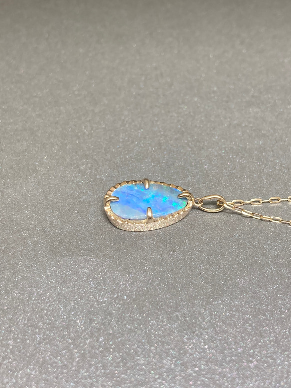 まるでオーロラのようなボルダーオパールk10YGネックレス ネックレス・ペンダント 森の小さなオパール屋さん 通販 13525289 ...