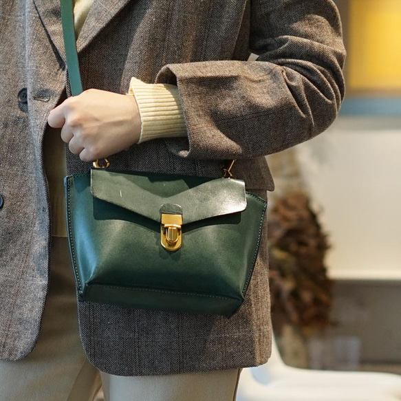 レザーバッグ 緑 本革 男女兼用 牛革トートバッグ ipadバッグ 内ポケット付き 2WAY ショルダーバッグ matilian 通販 ...