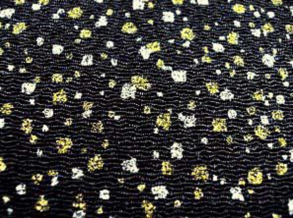 レーヨンちりめん生地 金散らし 金箔 キラキラ生地 金色のドット 黒色地(0663-31) 生地 kijikatte 通販 13533684 ...