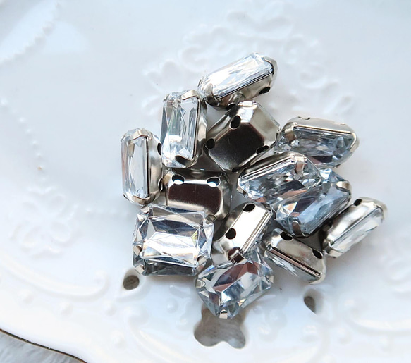 《在庫処分》アクリルの大きなストーン レクタングル 銀 ライトピーチ 20個セット デコパーツ Romantic Tree 通販 ...