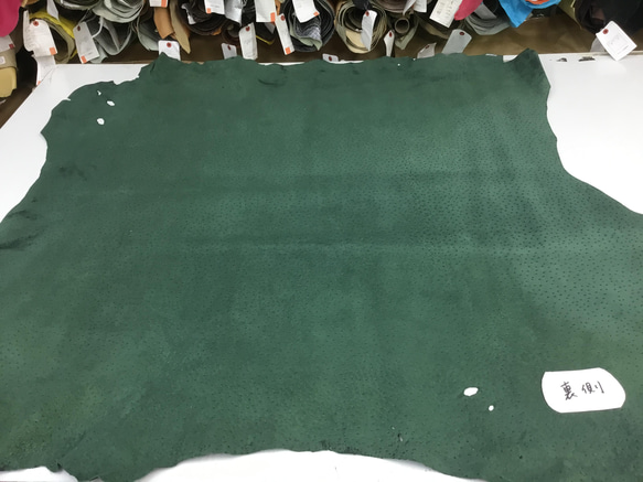 豚革【1枚カット革】No745【アウトレット】 その他素材 久保柳商店（革問屋） 通販 13534490｜Creema(クリーマ ...