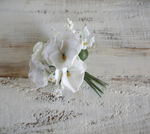 布花パンジーとわすれな草のブローチ ブローチ lotta-mom 通販 13534973｜Creema(クリーマ)