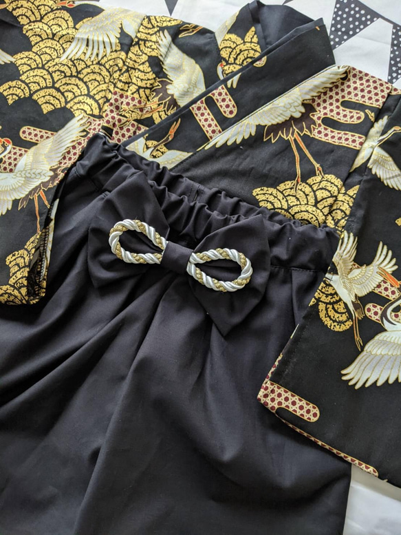 かぶれる兜＆ベビー袴 鶴ブラック ベビー服 yu_yu 通販｜Creema(クリーマ) 13540073