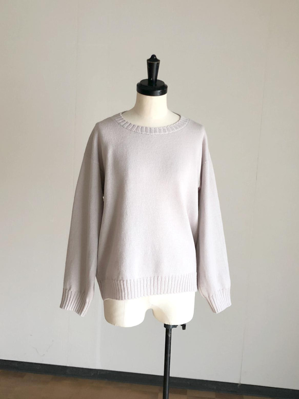 灰桜色のプルオーバー ウール100％ ニット・セーター ANNA&ARISA 通販 13547675｜Creema(クリーマ)