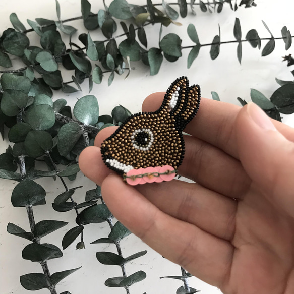 ネザーランドドワーフ（ブロンズゴールド）のブローチ ブローチ ねぎしこのこ 通販 13560198｜Creema(クリーマ)