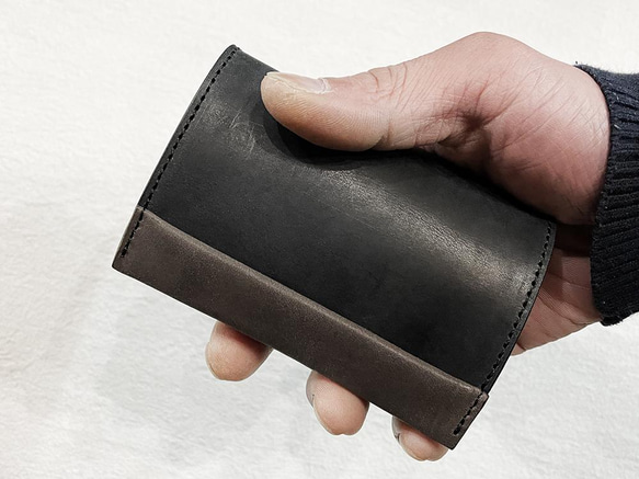 さりげないバイカラーの本革名刺入れ カードケース IDケース 就職祝いや新年度の新調に(CC220311) 名刺入れ・カードケース ...