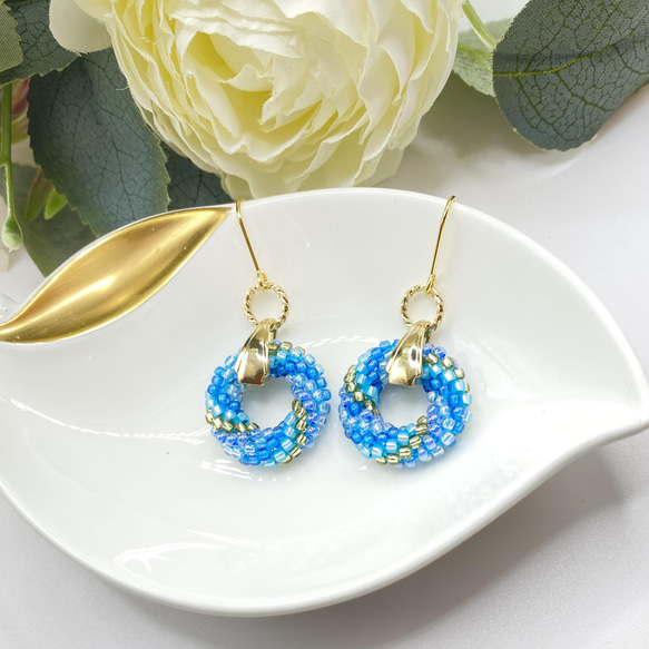 チューブリングのピアス・ブルー ピアス（フック・チェーン） てぃたいむ（Tたいむ） 通販 13588326｜Creema(クリーマ)