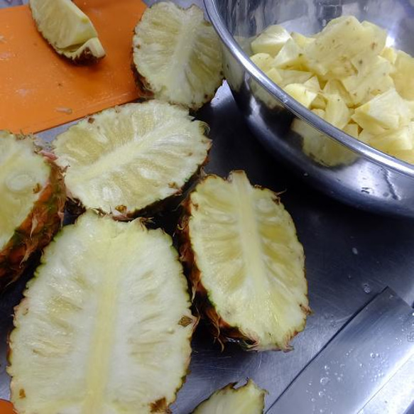 甘くて濃厚でジュースにも！沖縄県産パイナップルのジャム ジャム・シロップ・はちみつ メルカートピッコロ 通販 13589790｜Creema ...